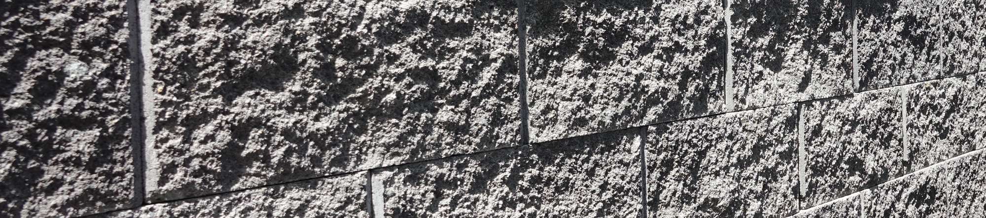 Rocklok™ Retaining Wall – Riverside Warehouses - Paeroa Precast + Landscape